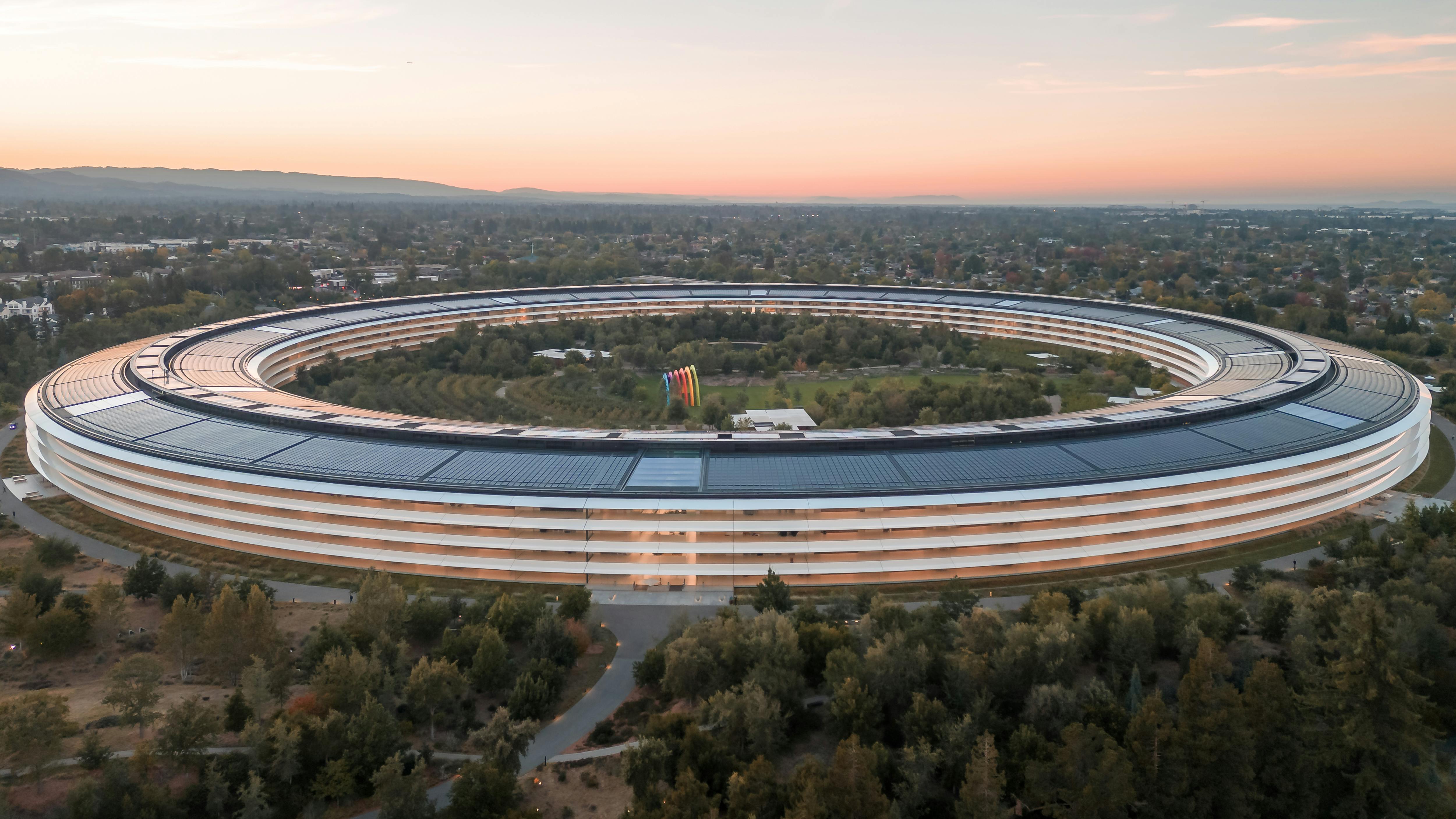 Samsung collaborated with Apple on M2 chip | MoofLife